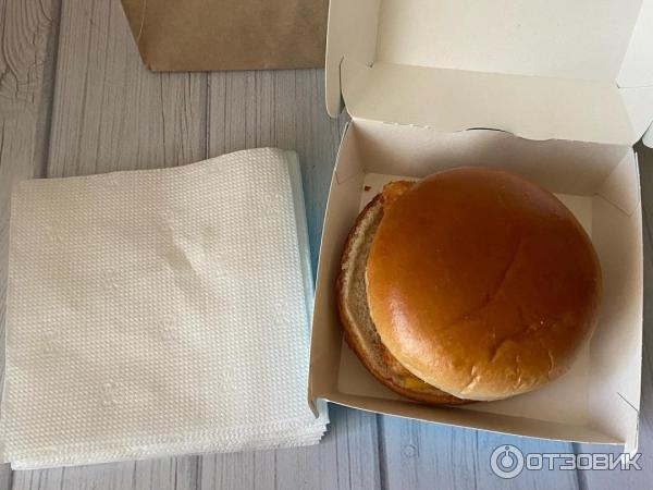 Отзыв о Фиш бургер Вкусно и точка | Кошачий минтай по цене красной рыбы...